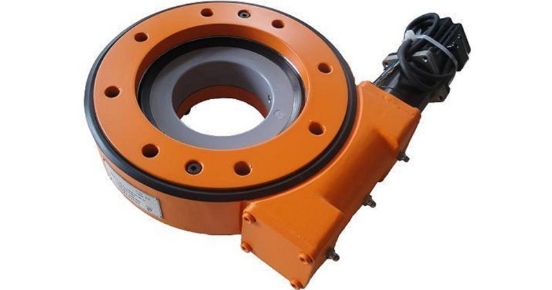 V7 SLEWING DRIVES - JimiTech